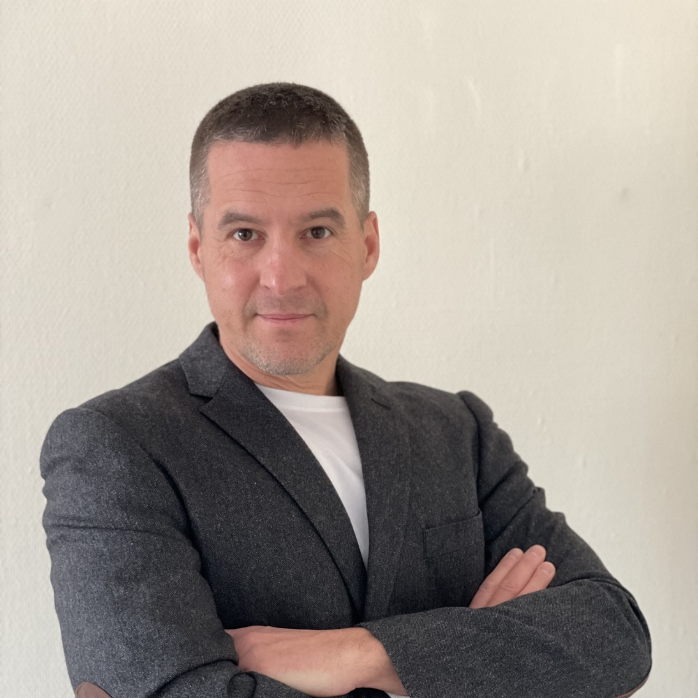 Dávid Balázs - Otthon Centrum